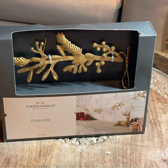 Threshold | Holiday | New Threshold Gold 6 Metal Al Garland | Poshmark